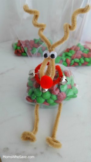40 Fun & Festive Christmas Crafts For Kids | MomsWhoSave.com