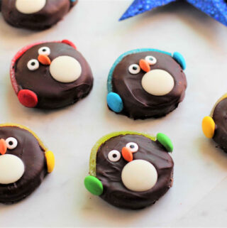 Try This Adorable Oreo Penguin Cookies Recipe | MomsWhoSave.com