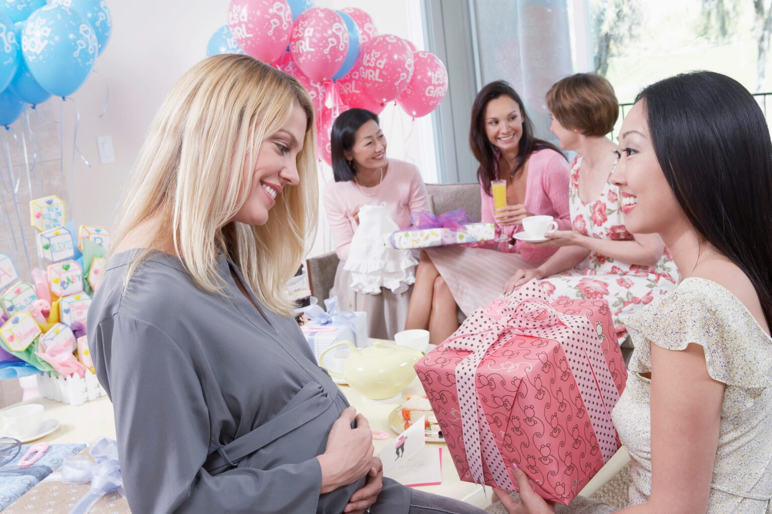 Baby Shower Gift Guide: Stylish Picks At Every Price Point ...